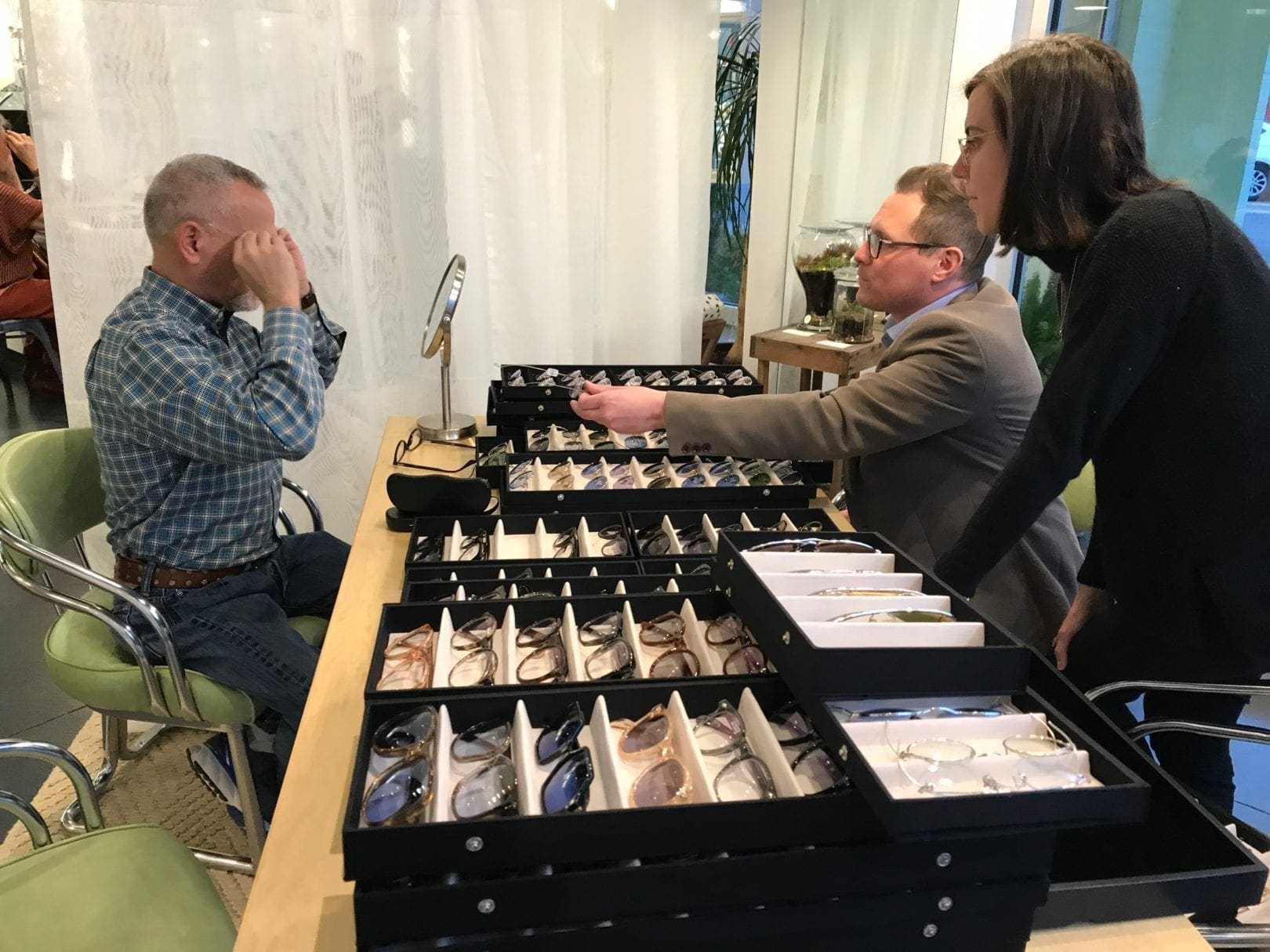 Personalized Customer Service at Memphis Eyewear Studio - Eclectic Eye